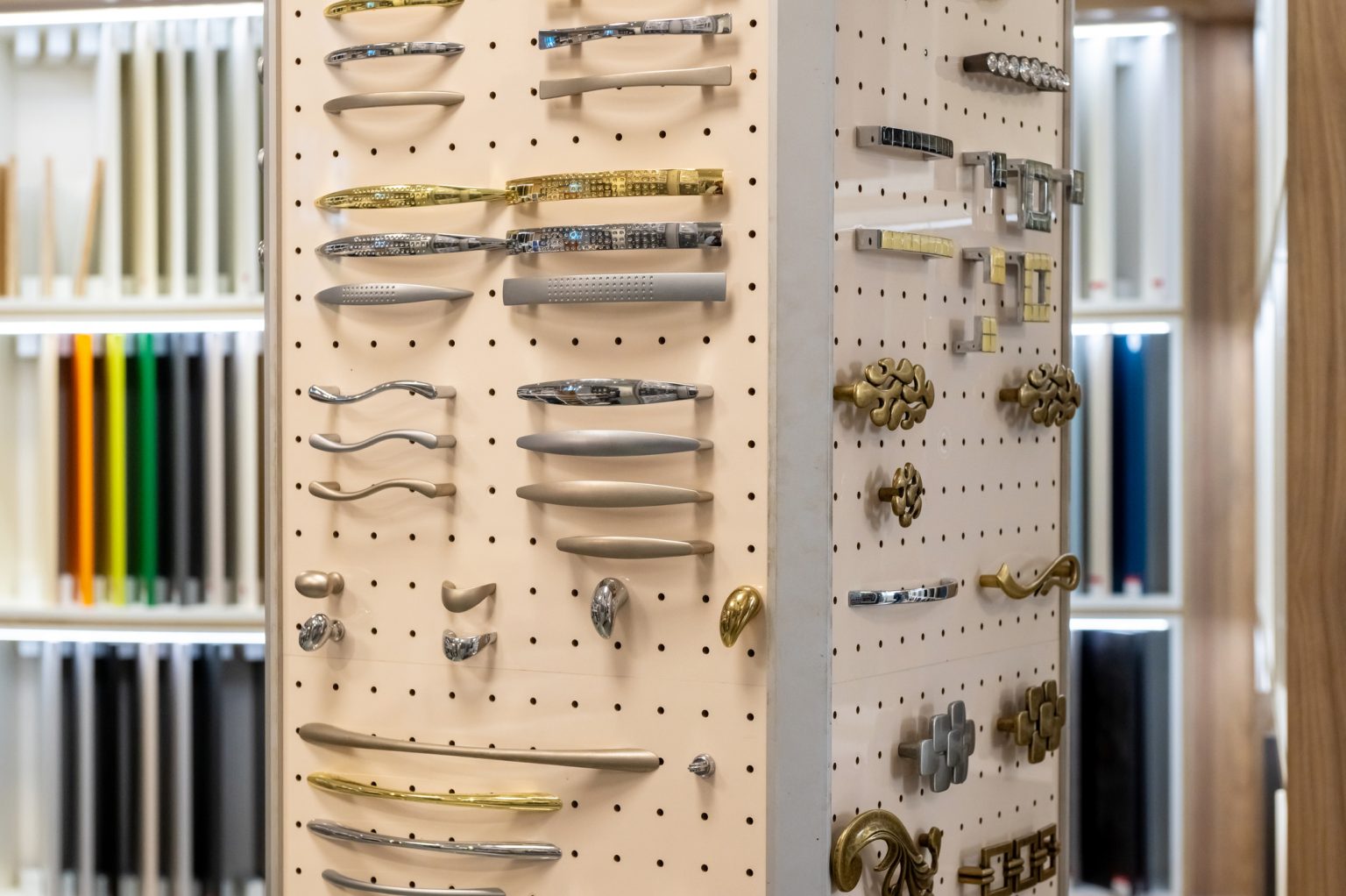 What Does Your Cabinet Hardware Say About You? | Express Cabinet and ...